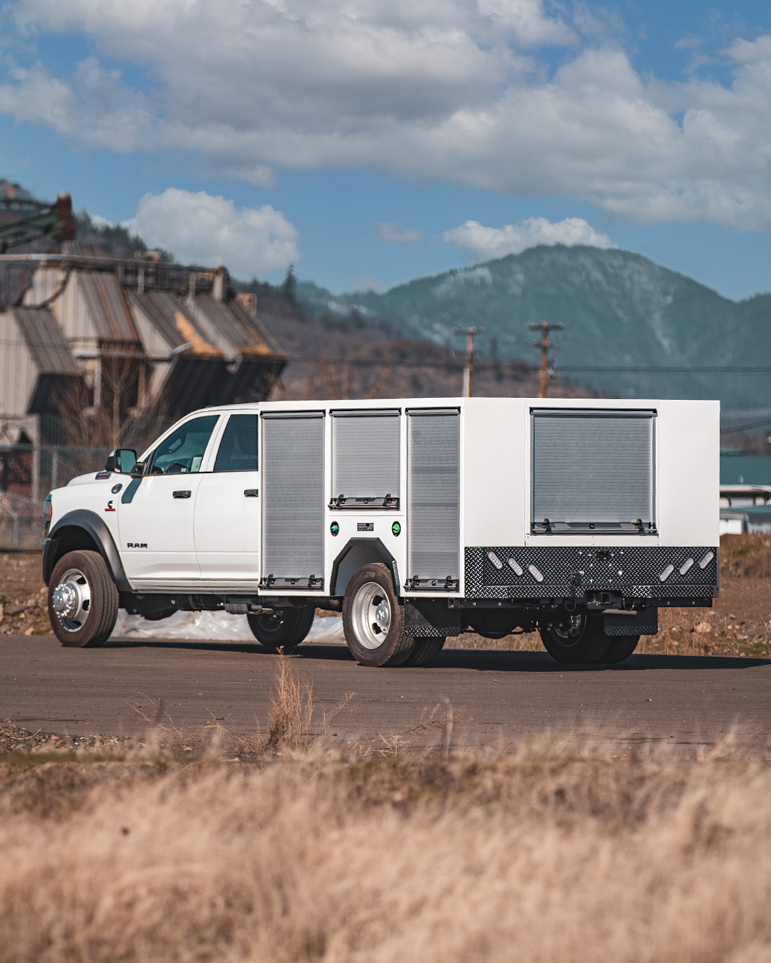 Custom Service Body | Custom Service Bodies | Highway Products Inc ...